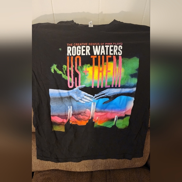 Gildan | Shirts | Roger Waters Us Them 27 Tour Creative Genius Of Pink ...